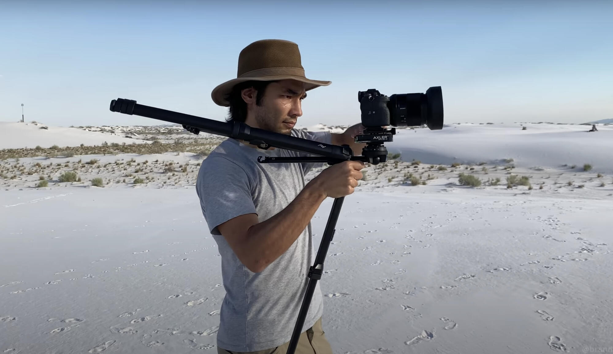 Brandon Li analiza la Sony α7S III y crea el cortometraje “Crossroads ...
